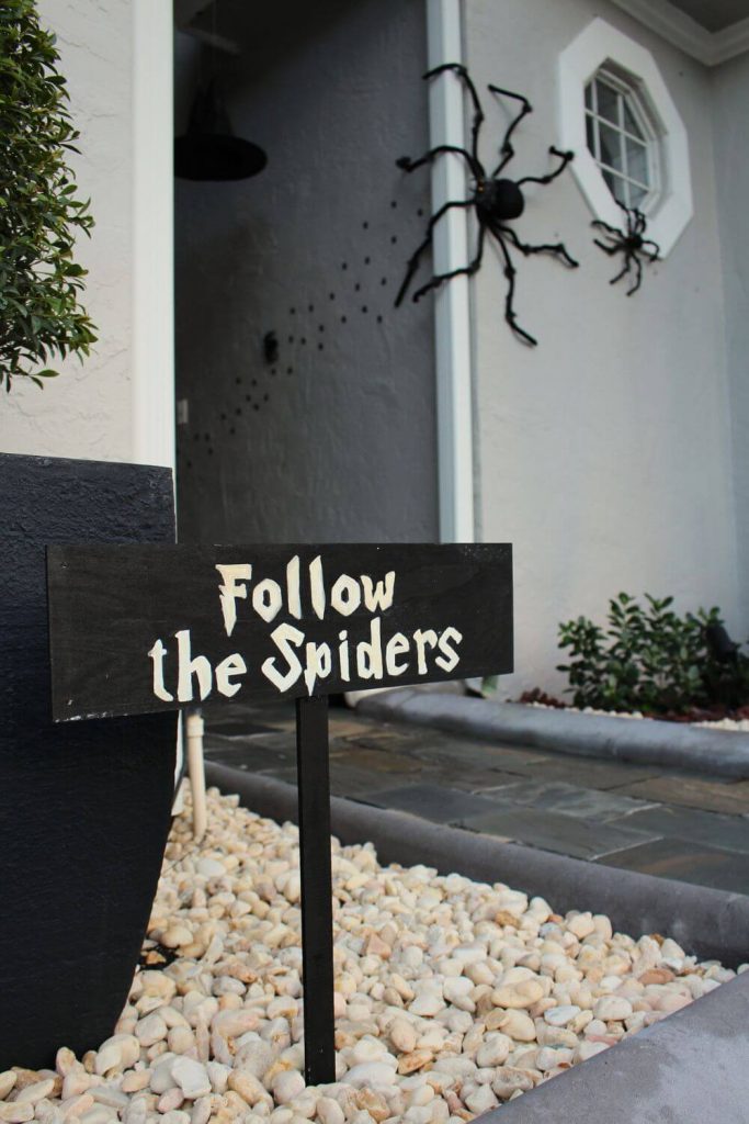 How to Throw a Magical Harry Potter Birthday Party Kids Will Never ...